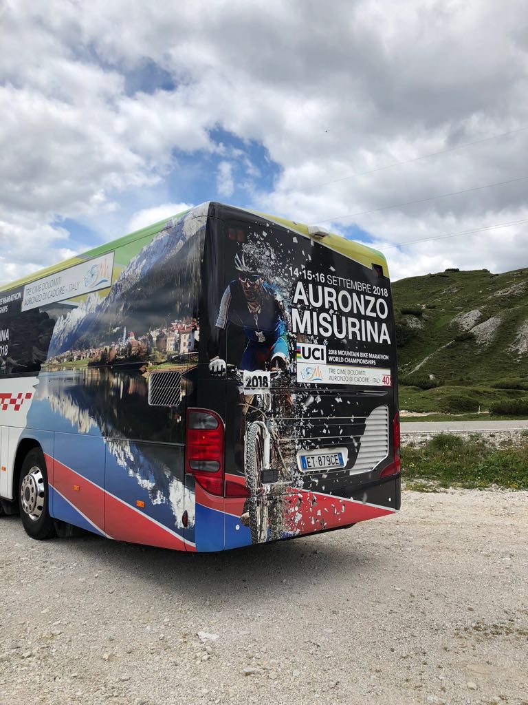 La presentazione del bus dedicato alla Mountain Bike Marathon World ...
