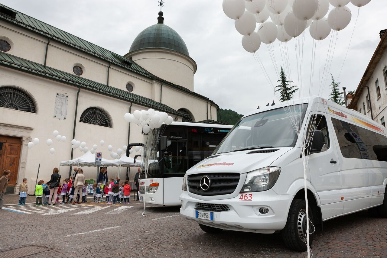 La presentazione dei nuovi bus arriva ad Agordo | Dolomiti Bus
